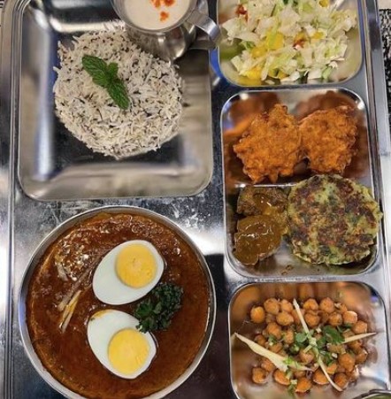 Halal Corner – Osaka Ibaraki Mosque